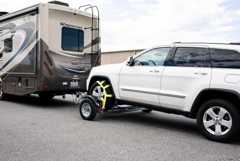 Dinghy Towing/Flat Towing: 6 Most Important Things To Know